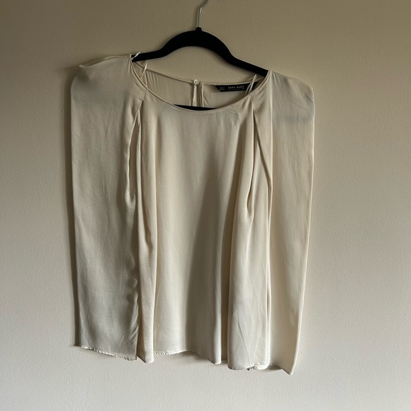 Zara | Tops | Zara Collection Ladies Cream Blouse In Size Medium | Poshmark